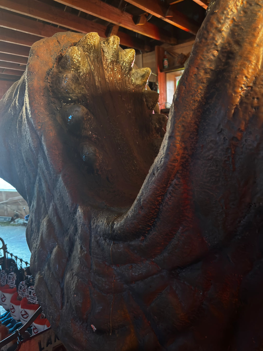 Tremors - Graboid sculpture – mysticmuseum